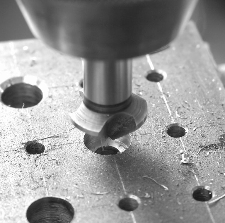 Körnen, Bohren, Reiben | AUTOSCHRAUBER.DE