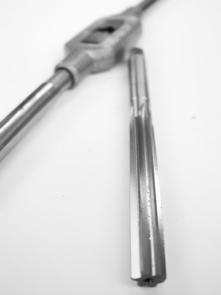 Toleranzen und Reibahlen | AUTOSCHRAUBER.DE